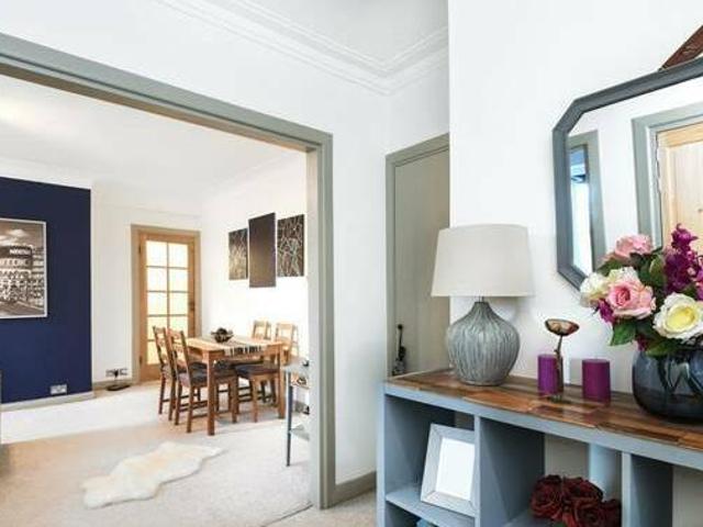 1 bedroom flat for sale in Prince Arthur Road Hampstead NW3 NW3