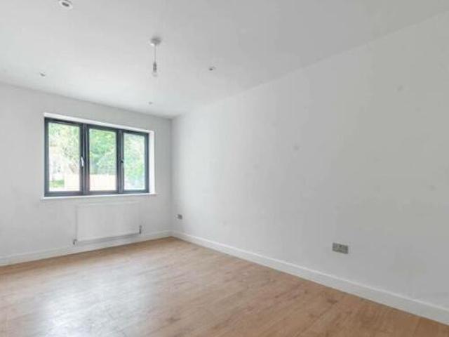 1 Bedroom Flat For Sale In Purley