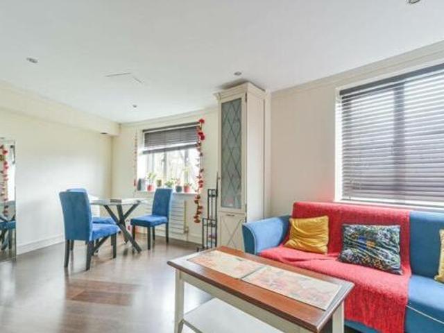 1 Bedroom Flat For Sale In Putney, London