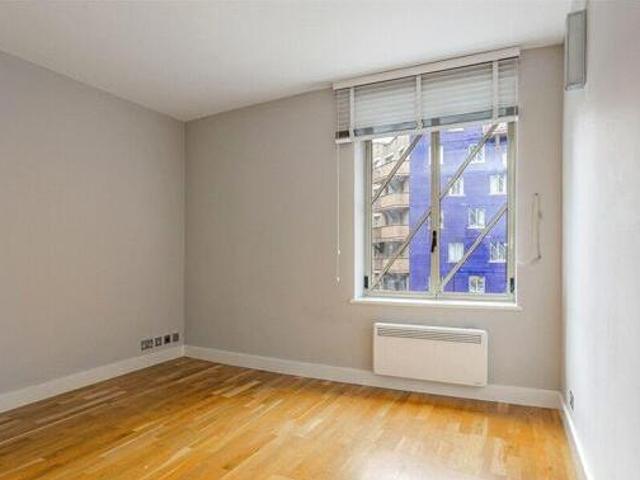 1 Bedroom Flat For Sale In Queen Elizabeth Street