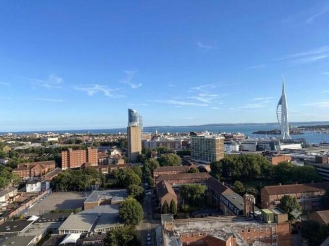 1 bedroom flat for sale in Queen Street, Portsmouth, Hampshire, PO1