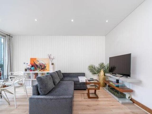 1 Bedroom Flat For Sale In Queenstown Road