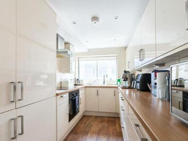1 Bedroom Flat For Sale In Queensway, London