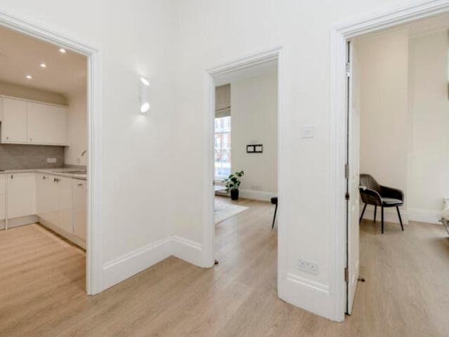 1 bedroom flat for sale in Queens Gate Terrace, South Kensington, SW7