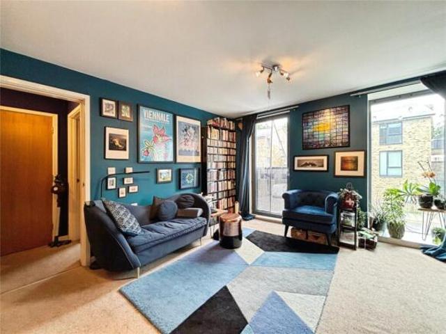 1 bedroom flat for sale in Reaston Street, London, SE14