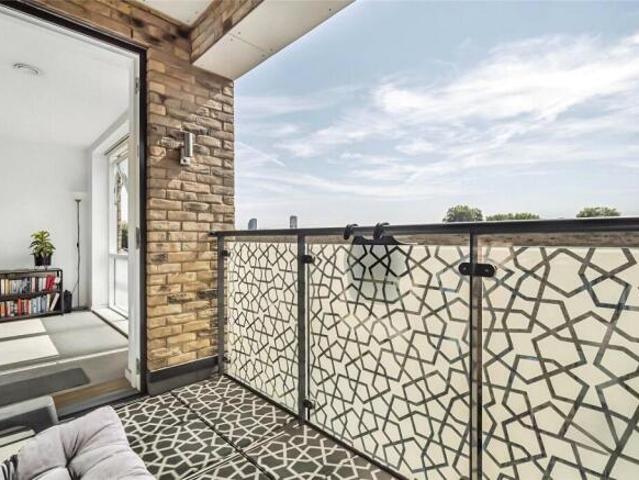 1 bedroom flat for sale in Reaston Street, London, SE14