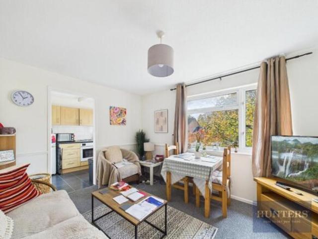 1 bedroom flat for sale in Reddings Road, The Reddings, GL51