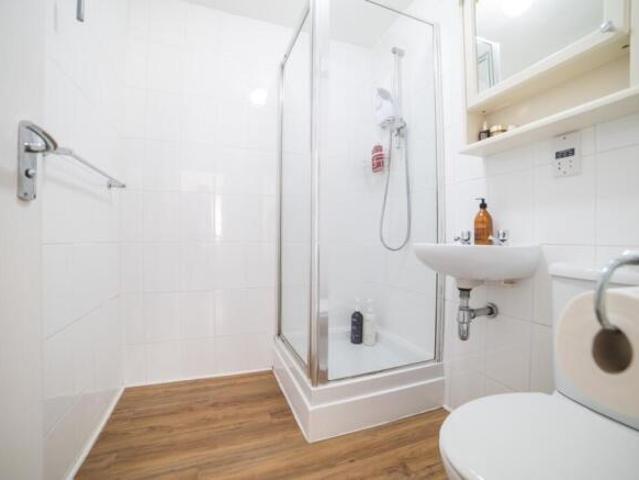 1 bedroom flat for sale in Richmond Court, Roath, CF24