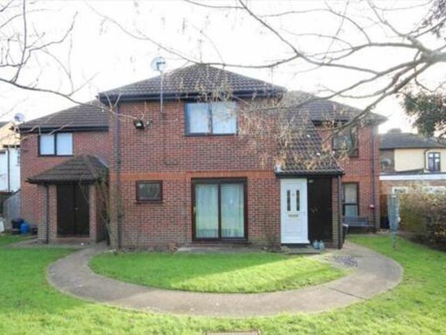 1 Bedroom Flat For Sale In Romford