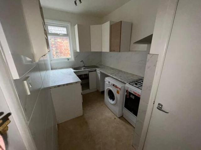 1 bedroom flat for sale in Robinson Road, London, SW17