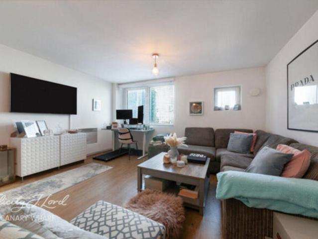 1 bedroom flat for sale in Roffey Street, London, E14