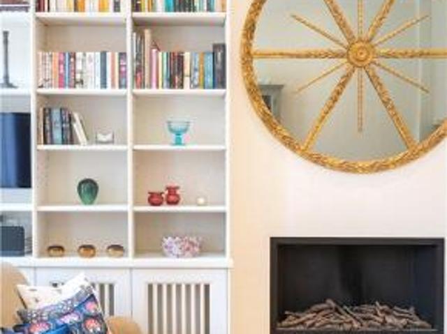 1 bedroom flat for sale in Rosary Gardens, London, SW7