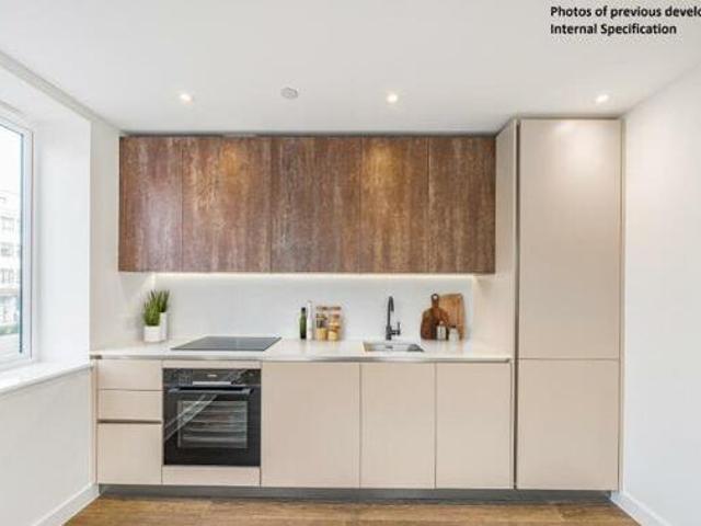 1 Bedroom Flat For Sale In Roskell Road
