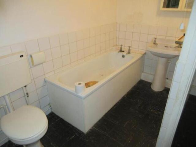 1 bedroom flat for sale in Royal Terrace, Southend On Sea, SS1