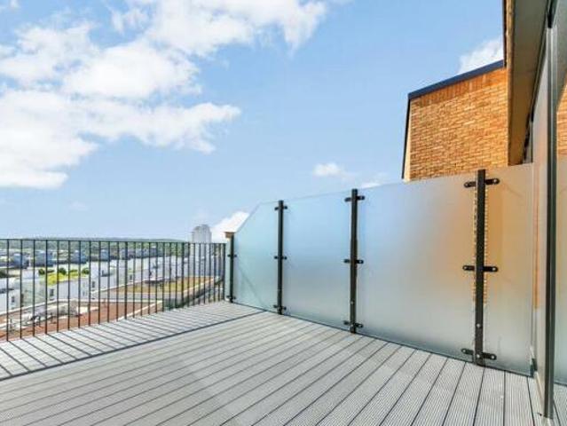 1 Bedroom Flat For Sale In Royal Wharf