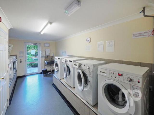 1 bedroom flat for sale in Royal Arch Court, Earlham Road, Norwich Retirement property second resident can be over 55. NR2