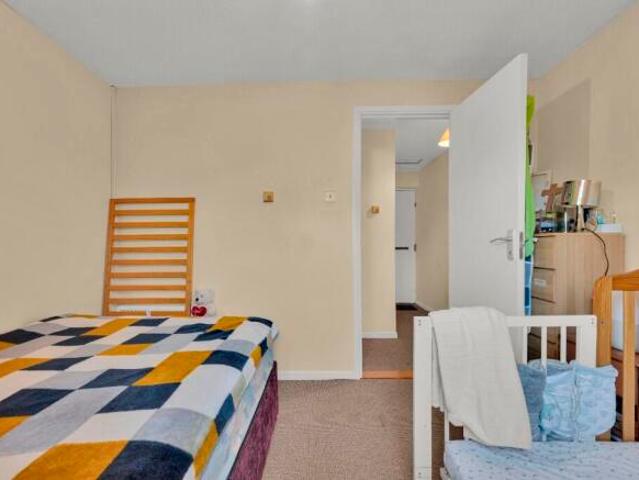 1 bedroom flat for sale in Rushdon Close, Romford, London, RM1