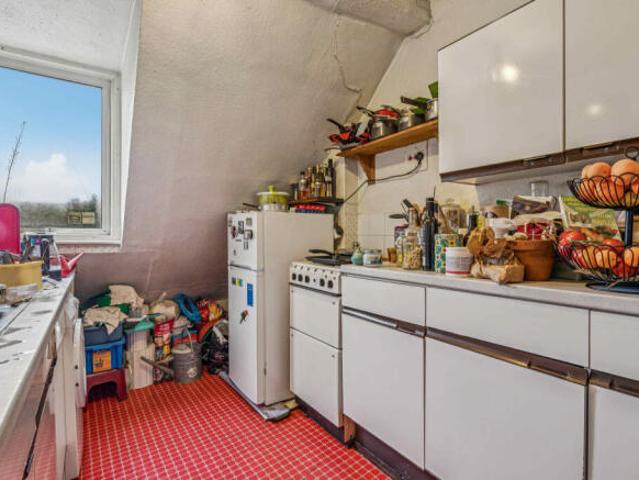1 bedroom flat for sale in Russell Road, Kensington, London, W14