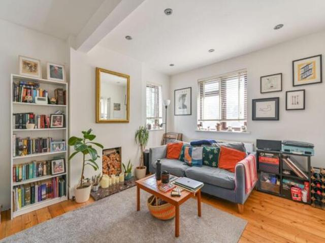 1 bedroom flat for sale in Ryecroft Road, Streatham Common, London, SW16