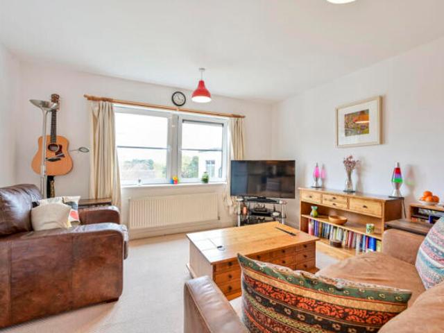 1 bedroom flat for sale in Scott Avenue, West Hill, London, SW15