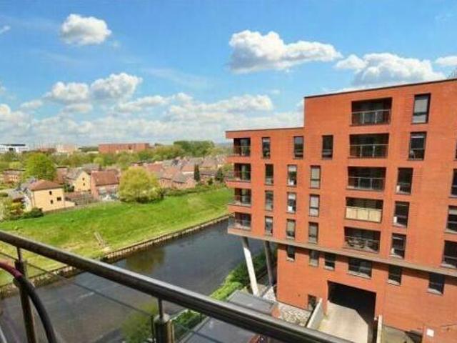 1 Bedroom Flat For Sale In Salford, Greater Manchester