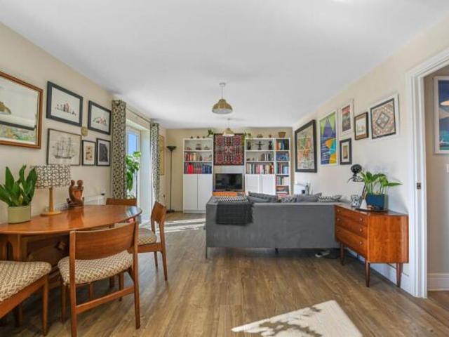 1 bedroom flat for sale in Searle Crescent, Broomfield, CM1
