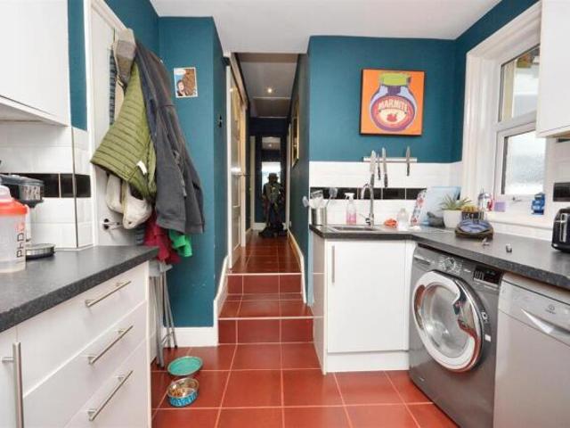 1 bedroom flat for sale in Seaside, Eastbourne, BN22