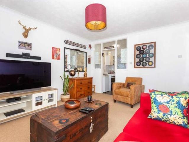 1 bedroom flat for sale in Selden Lane, Worthing, BN11