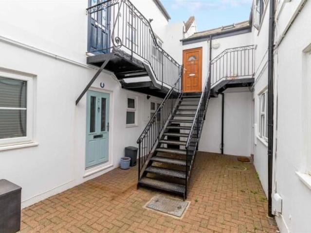 1 bedroom flat for sale in Selden Lane, Worthing, BN11
