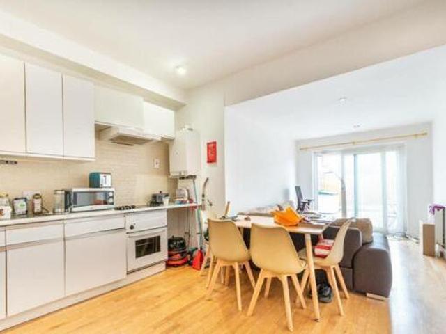 1 Bedroom Flat For Sale In Seven Kings, Ilford