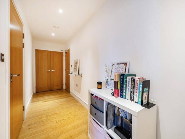 1 bedroom flat for sale in Skerne Road, Kingston, Upon Thames, KT2
