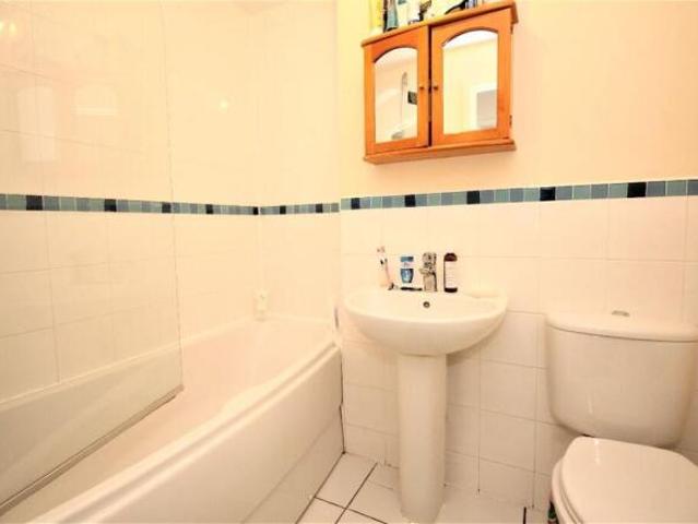 1 bedroom flat for sale in Sherwood Gardens, Isle Of Dogs, London E14