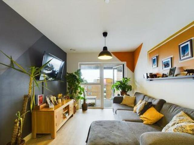 1 Bedroom Flat For Sale In Shipbuilding Way