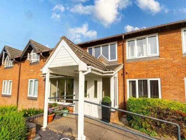 1 Bedroom Flat For Sale In Shirley