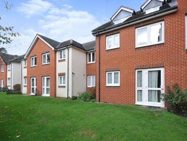 1 Bedroom Flat For Sale In South Croydon