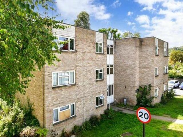 1 Bedroom Flat For Sale In South Croydon