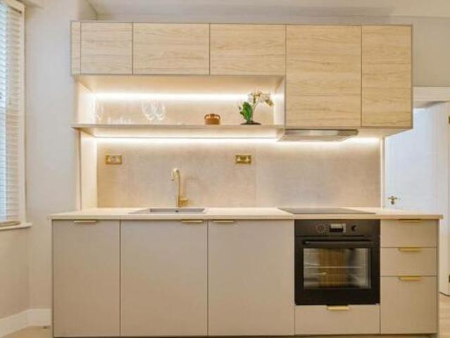 1 Bedroom Flat For Sale In South Kensington, London