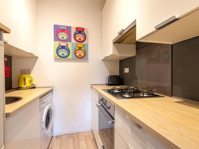 1 bedroom flat for sale in South Lorne Place, Leith, Edinburgh, EH6