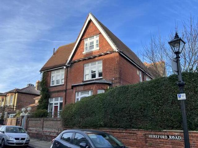 1 Bedroom Flat For Sale In Southsea
