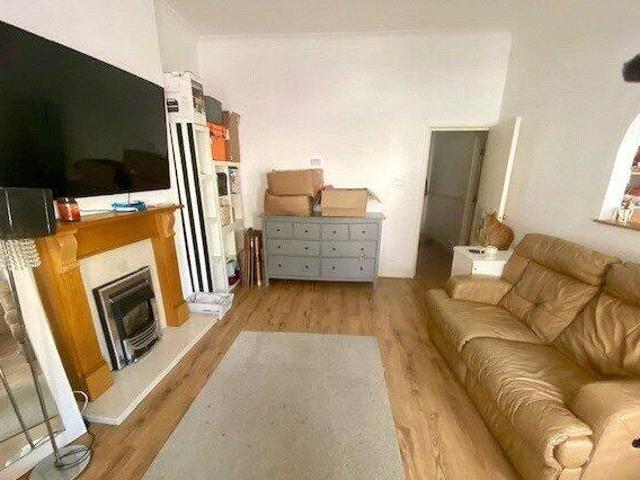 1 Bedroom Flat For Sale In Southsea, Hampshire