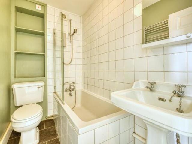 1 bedroom flat for sale in Spencer Square, Ramsgate, CT11