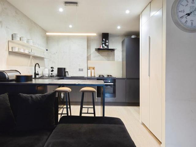 1 bedroom flat for sale in Spring Place, Barking, IG11
