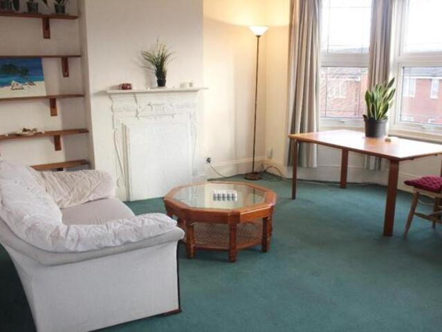 1 bedroom flat for sale in Squires Lane, London, N3