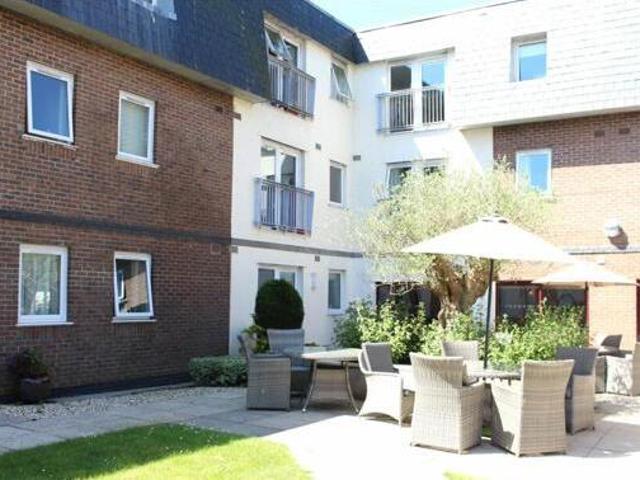 1 Bedroom Flat For Sale In Swansea