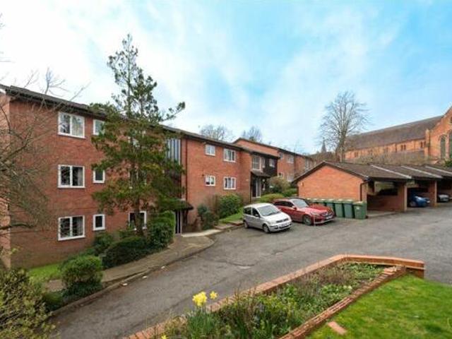 1 Bedroom Flat For Sale In St. Albans