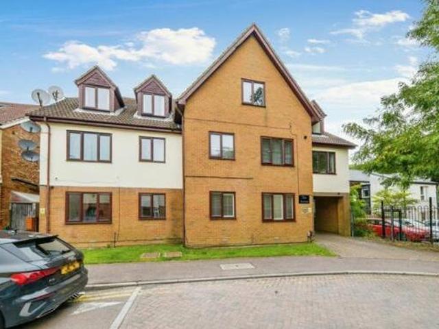 1 Bedroom Flat For Sale In St. Albans
