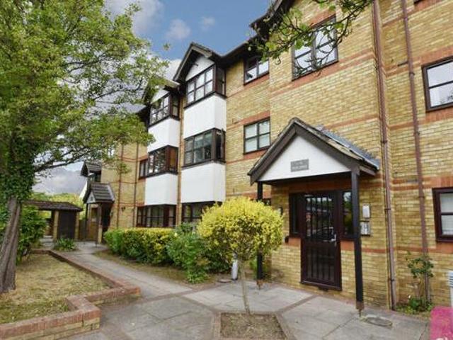 1 Bedroom Flat For Sale In St. Albans Road