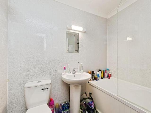 1 bedroom flat for sale in St. Johns Lane, Canterbury, CT1