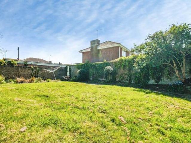 1 bedroom flat for sale in St. Michaels Road, Sussex, Worthing, BN11