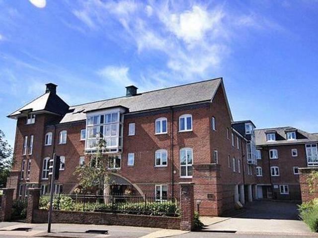 1 Bedroom Flat For Sale In Stone